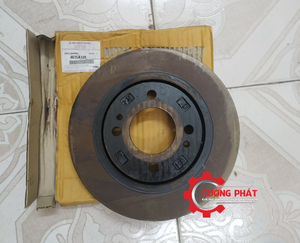 Đĩa phanh trước Mitsubishi Attrage 4615A129 chính hãng