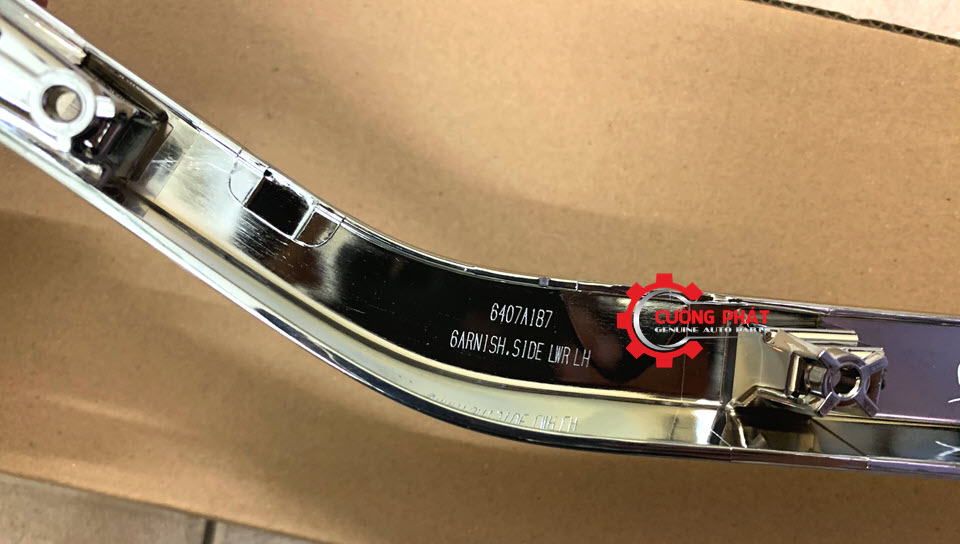 Nẹp mạ cản trước phía dưới Mitsubishi Xpander 2018-2021