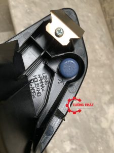 Đèn báo lùi của Mitsubishi Outlander có 2 màu khác biệt » Cường Phát