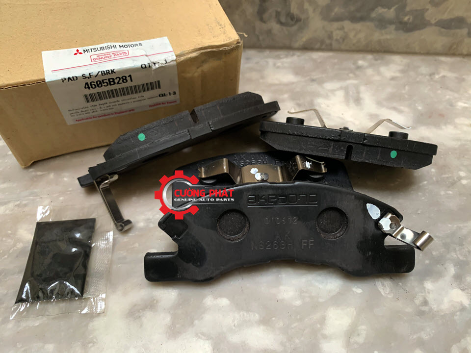 Bố thắng trước Mitsubishi Attrage, Mirage (Má phanh trước)