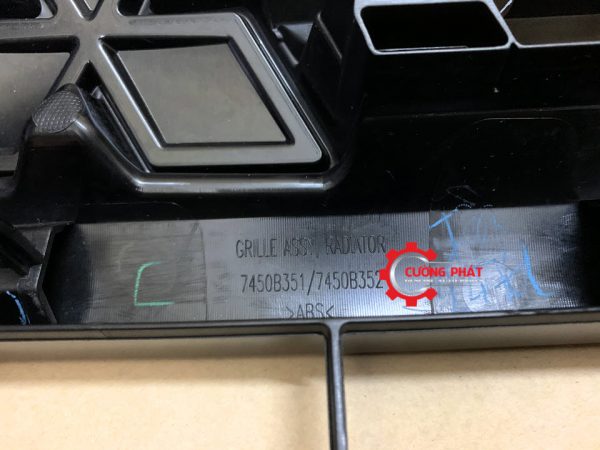 Mặt ca lăng Mitsubishi Attrage 2020-2025 (ga lăng) chính hãng