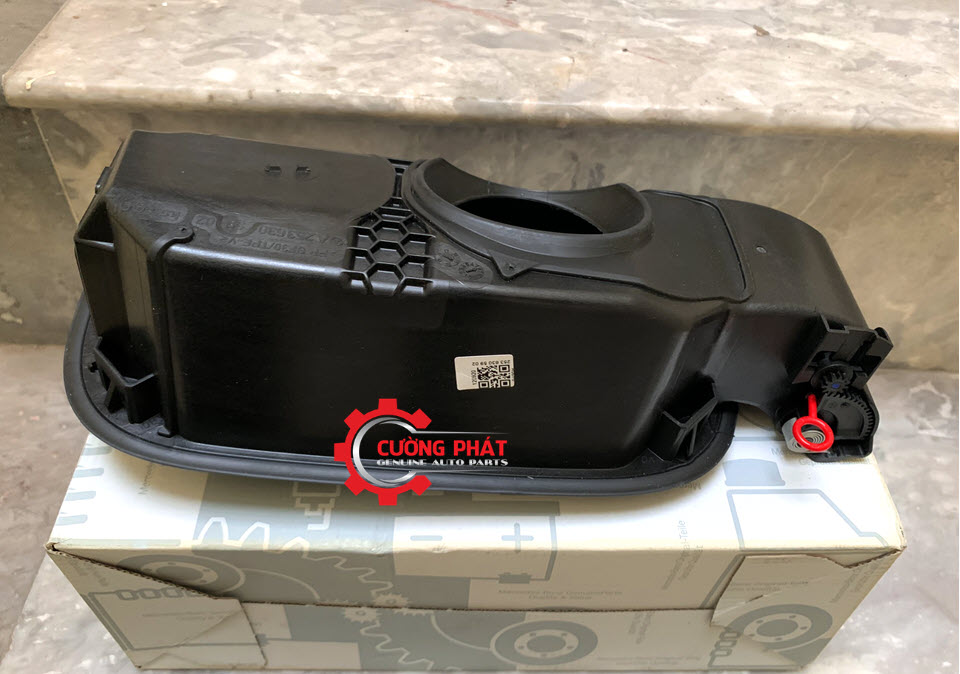 Nắp đậy bình xăng Mercedes A2536305902 » Phụ tùng chính hãng Cường Phát
