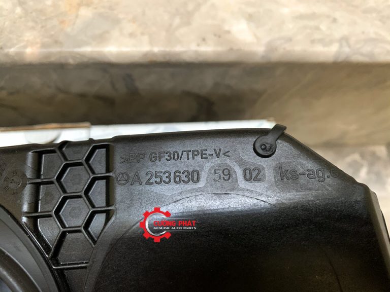 Nắp đậy bình xăng Mercedes A2536305902 » Phụ tùng chính hãng Cường Phát