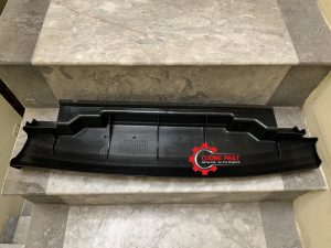 Hướng gió dưới két nước Mitsubishi Xpander 1360A183, 1360A145