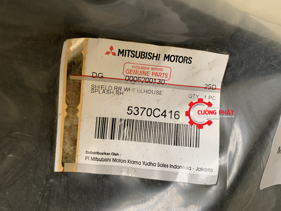 Chắn bùn lòng dè Mitsubishi Xpander 5370C415, 5370B901