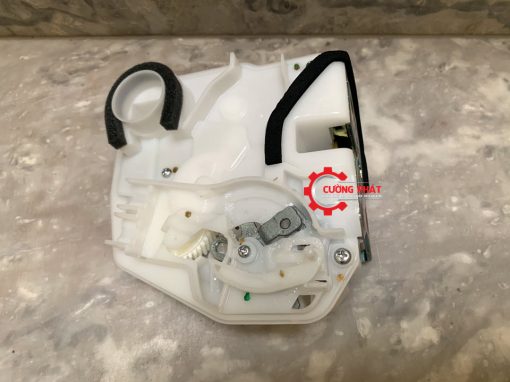 Ổ khóa ngậm cửa sau Mitsubishi Attrage, Mirage 5745A425, 5745A426