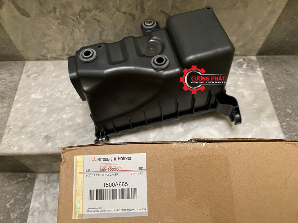 Nắp dưới hộp lọc gió Mitsubishi Xpander 1500A665 chính hãng