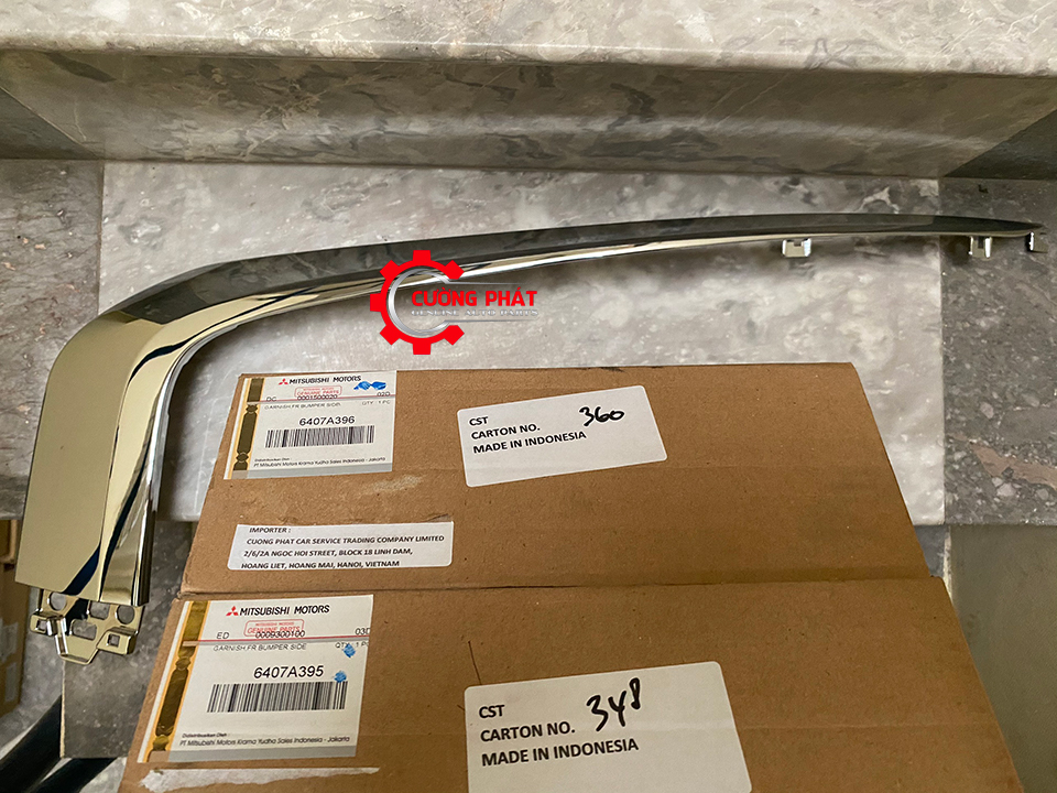 Nẹp mạ cản trước phía trên Mitsubishi Xpander Cross 2019-2022