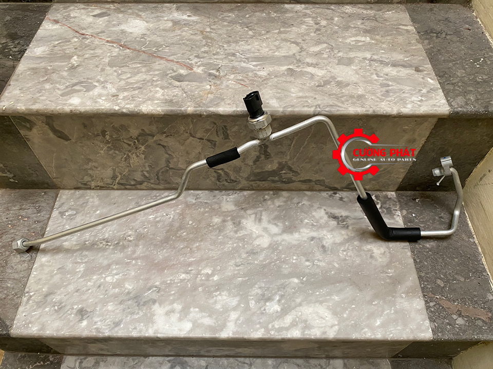 Ống ga lạnh Mitsubishi Xpander 7815C263 chính hãng tại Cường Phát