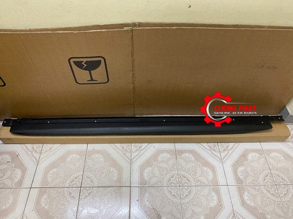 Ốp babule đen Mitsubishi Xpander 2018-2021 chính hãng