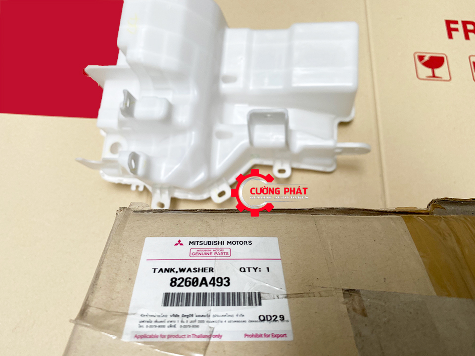 Bình nước rửa kính Mitsubishi Triton 2019-2024 8260A493