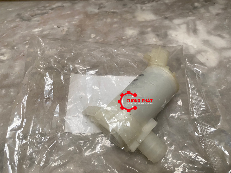Mô tơ bơm nước rửa kính Mitsubishi Attrage 8260A226 chính hãng