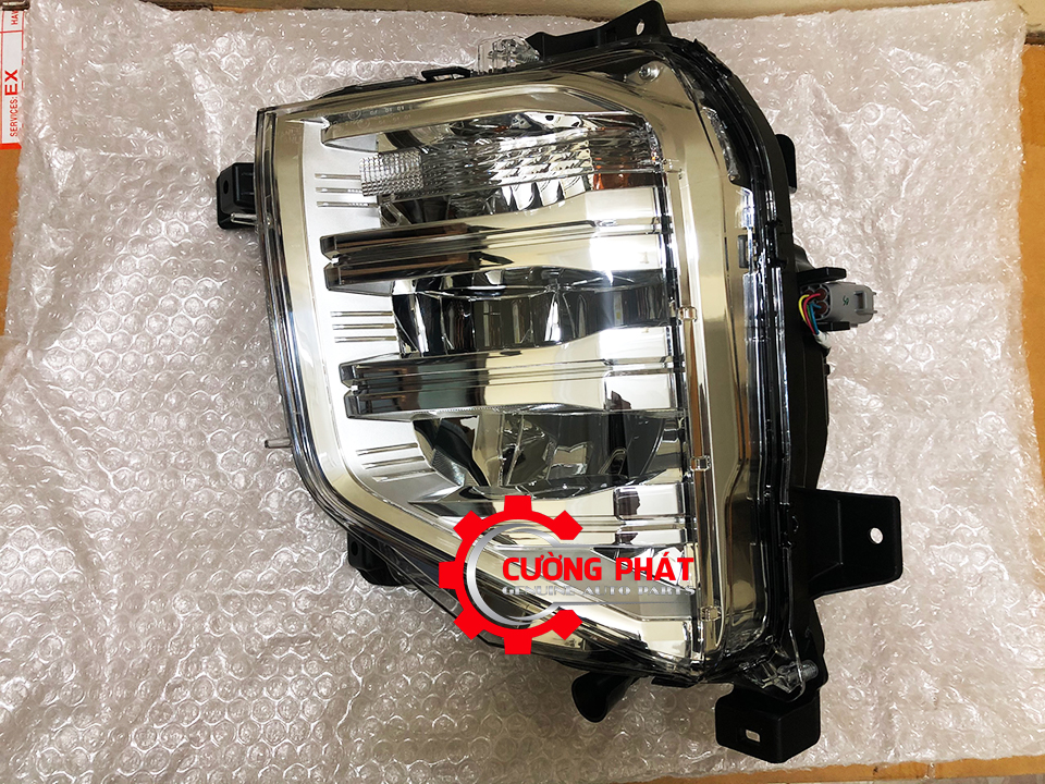Đèn gầm Mitsubishi Pajero Sport 2021 8315A077, 8315A078