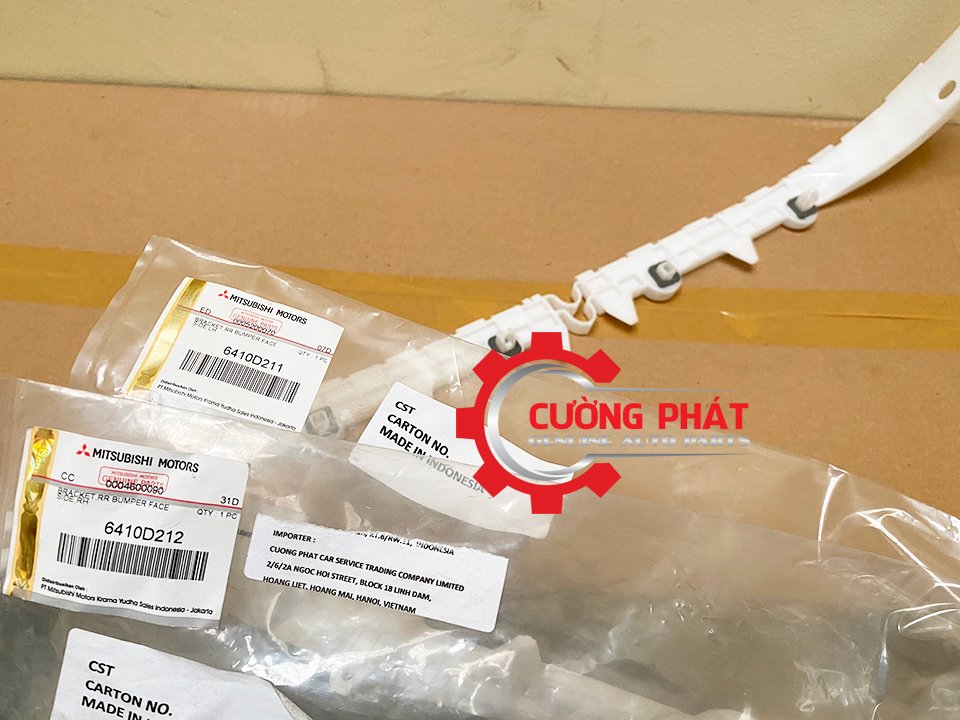 Giá cài cản sau Mitsubishi Xpander, Xpander Cross 6410D211, 6410D212