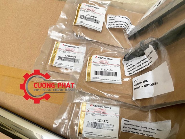 Nẹp chân kính Mitsubishi Xpander, Xpander Cross