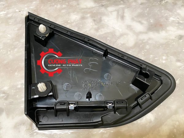 Ốp tam giác tai xe liền nẹp mạ Mitsubishi Xpander, Xpander Cross