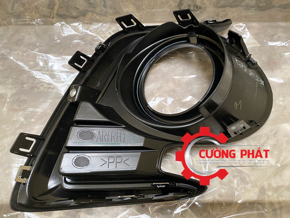 Ốp đèn gầm Mitsubishi Attrage 2015-2018 6402A273, 6402A274