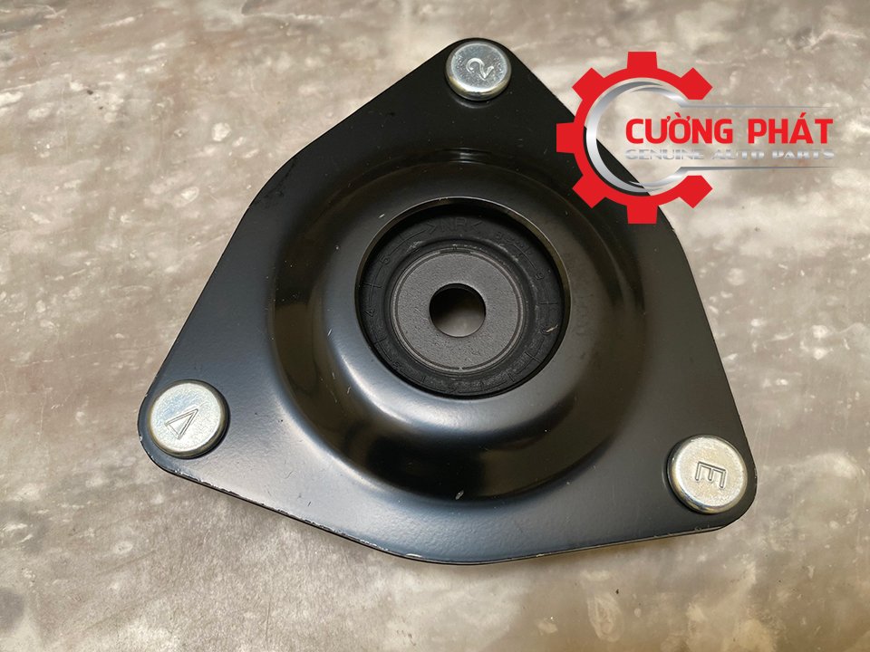 Bát bèo giảm xóc trước Mitsubishi Xpander, Xpander Cross