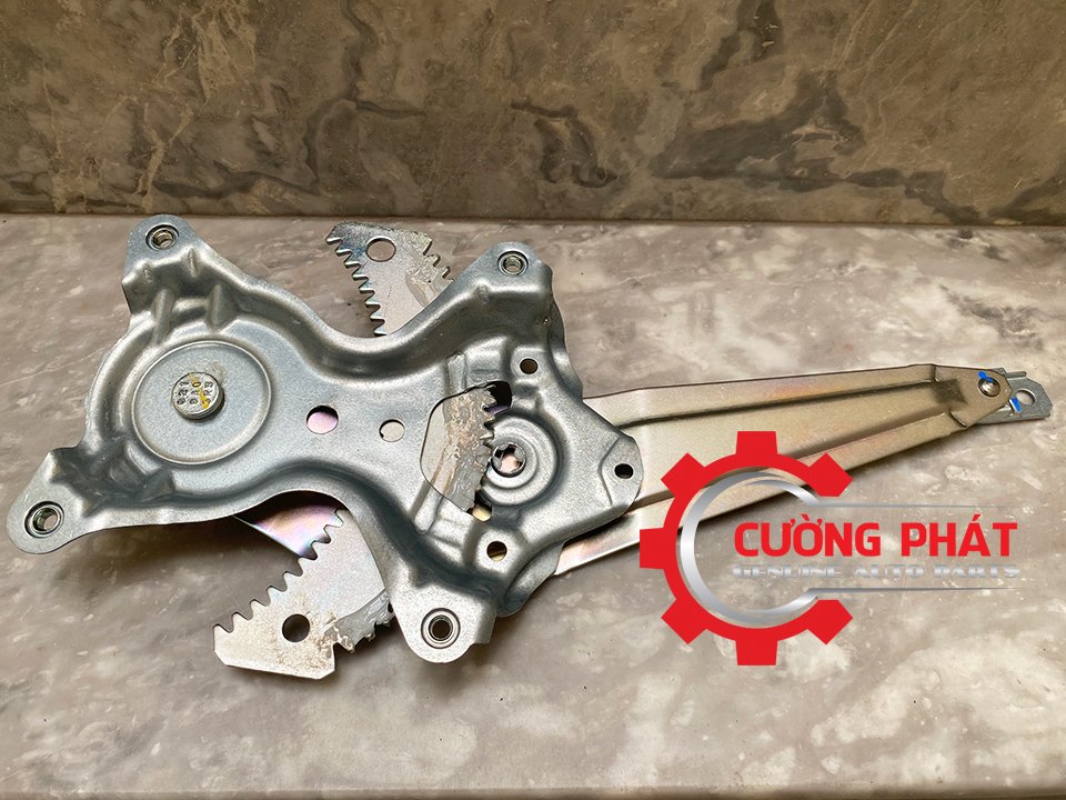 Compa nâng kính cửa sau Mitsubishi Triton 2015-2018
