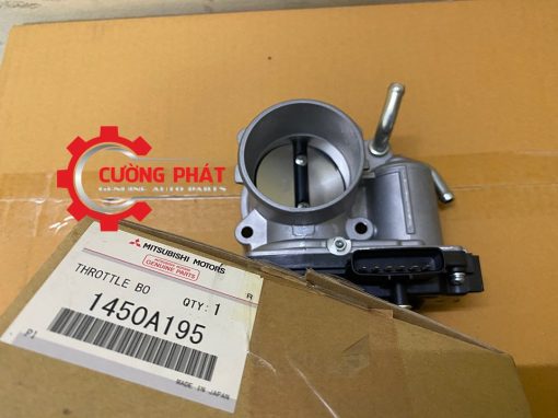 Cổ ga Mitsubishi Outlander 2016-2019 1450A195 chính hãng