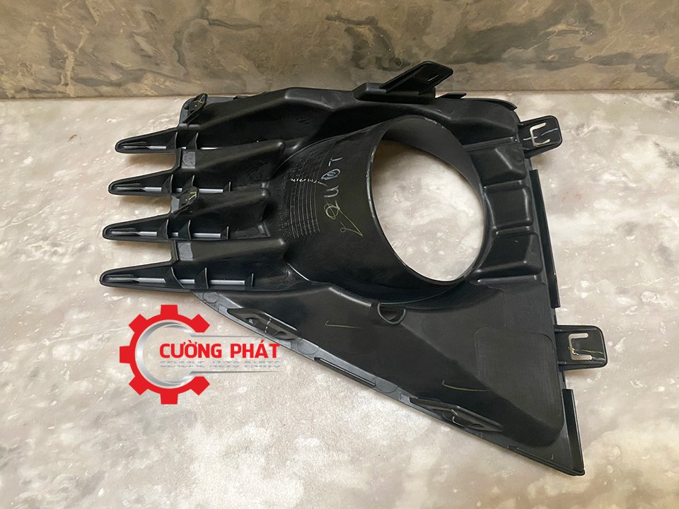 Ốp đèn gầm Mitsubishi Attrage 2020-2022 6400J652, 6400J651