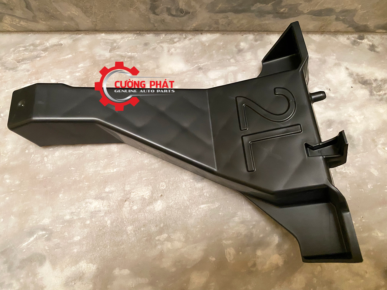 Giá đỡ đèn pha dưới Mitsubishi Xpander 2022-2025