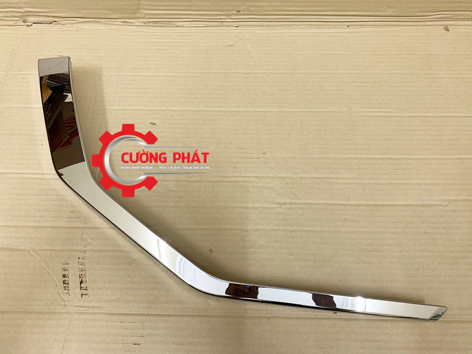 Nẹp mạ cản trước phía dưới Mitsubishi Xpander 2018-2021