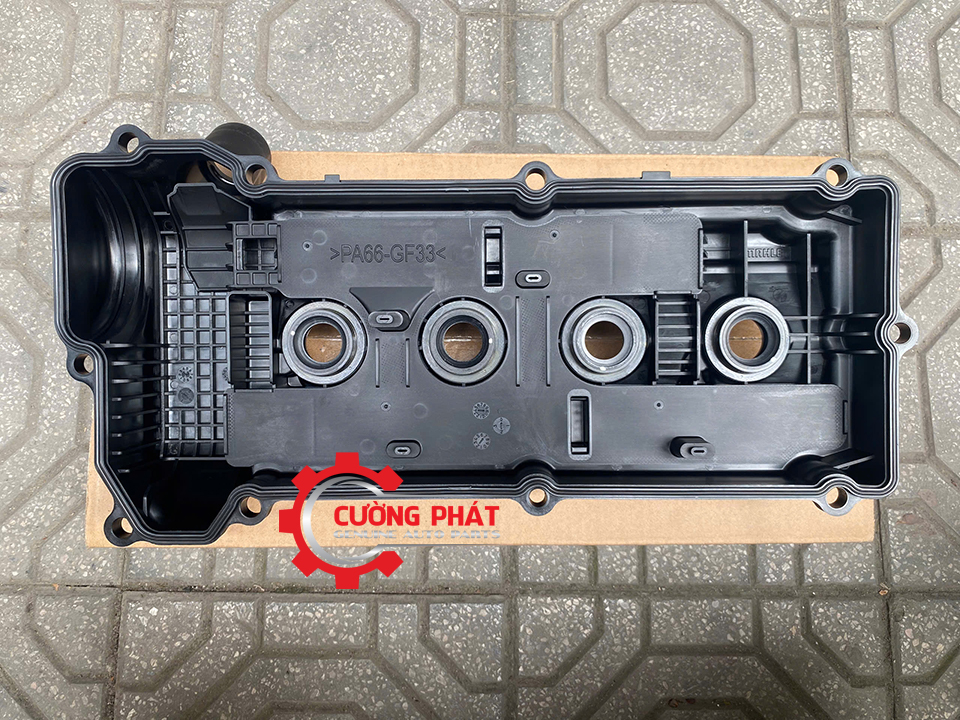 Nắp dàn cò Mitsubishi Xpander, XForce 11045W030P