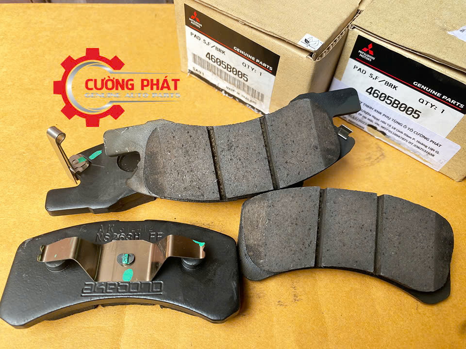 Bố thắng trước Mitsubishi Attrage, Mirage (Má phanh trước)